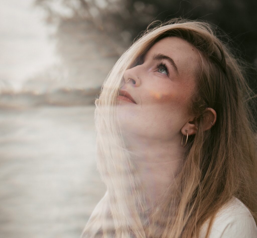 Singer / Songwriter Katie Buxton on The Life Changes Show – Ep793 ...